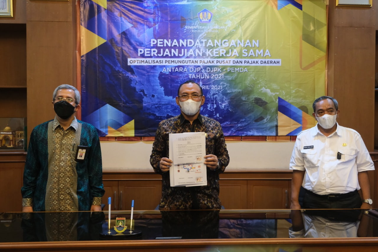 Optimalkan Penerimaan, Pemkot Cilegon Tandatangani Perjanjian Kerja Sama | Direktorat Jenderal Pajak