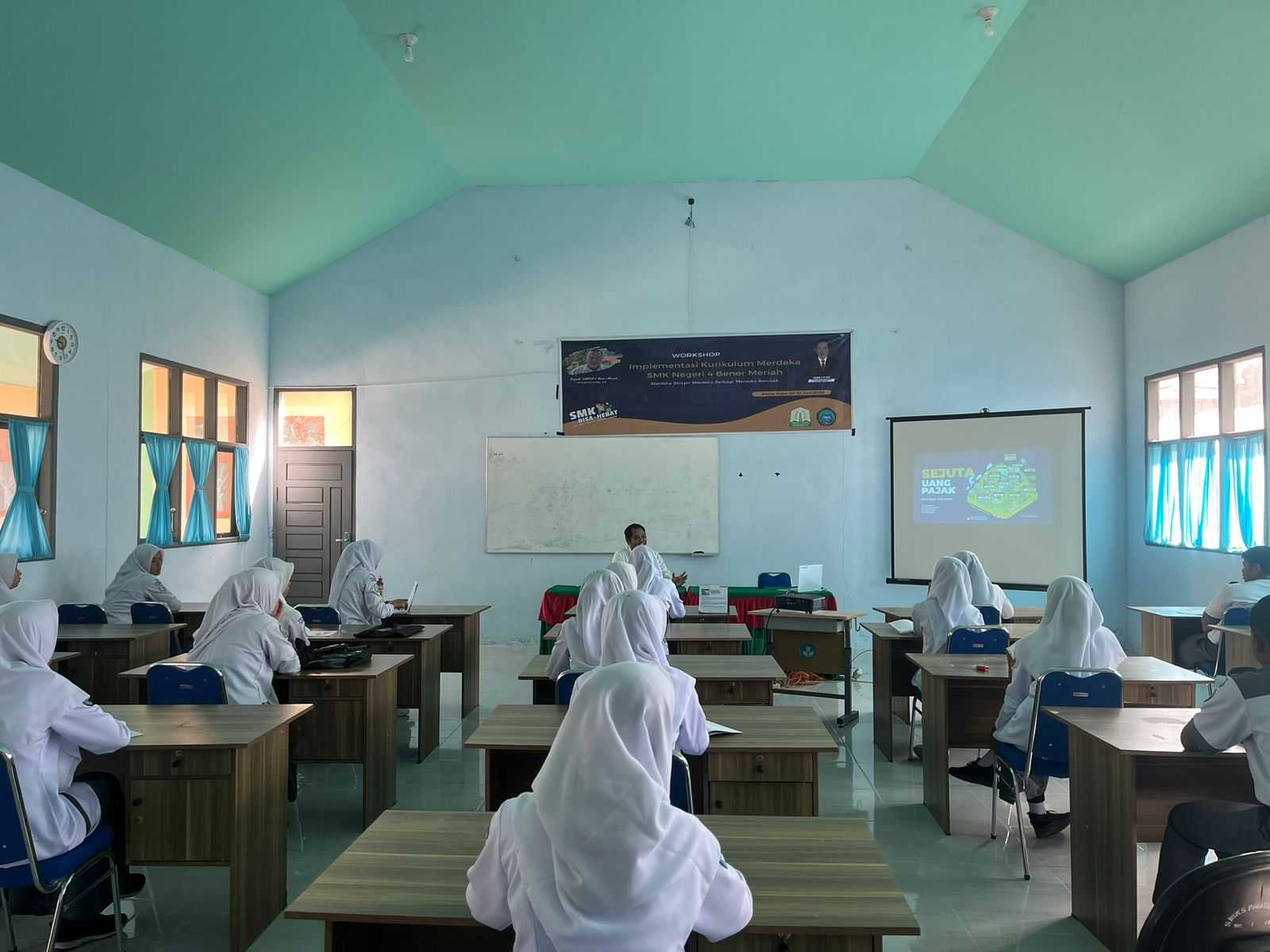 KP2KP Rimba Raya Ajak Pelajar SMKN 4 Pahami Pajak | Direktorat Jenderal ...